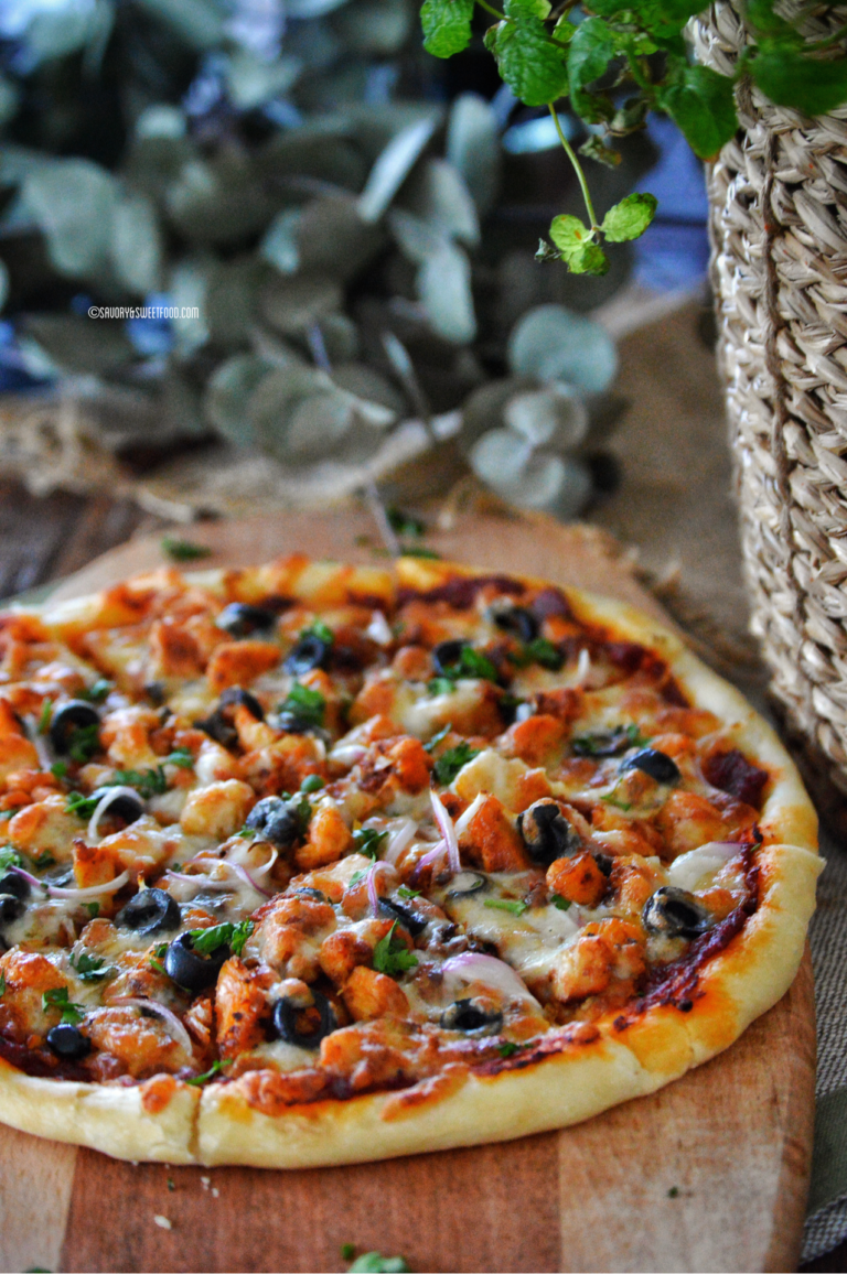 Chicken Tikka Pizza - Savory&SweetFood