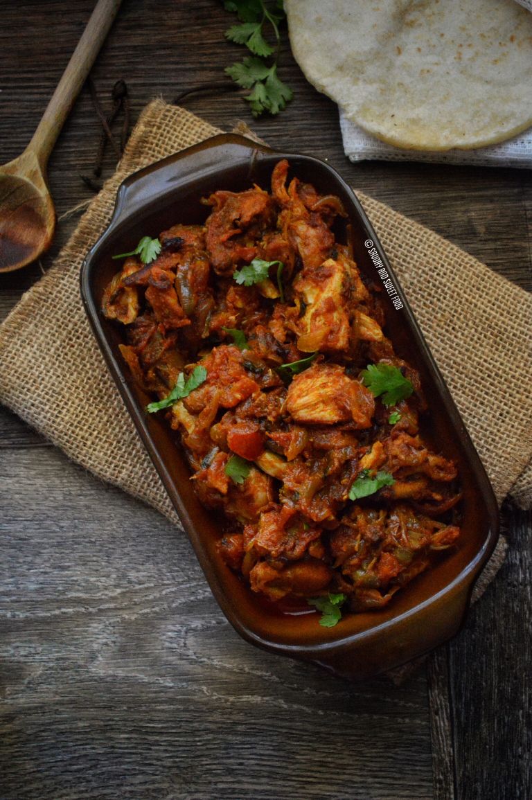 Shredded Chicken Chilli - Savory&SweetFood