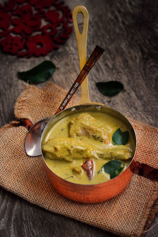 Paragon Style Alleppey Chicken Curry - Savory&SweetFood