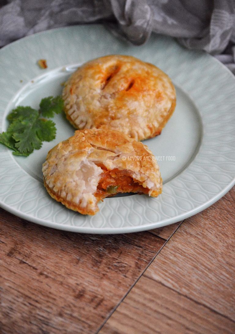 Mini Chicken Puff Pies - Savory&SweetFood