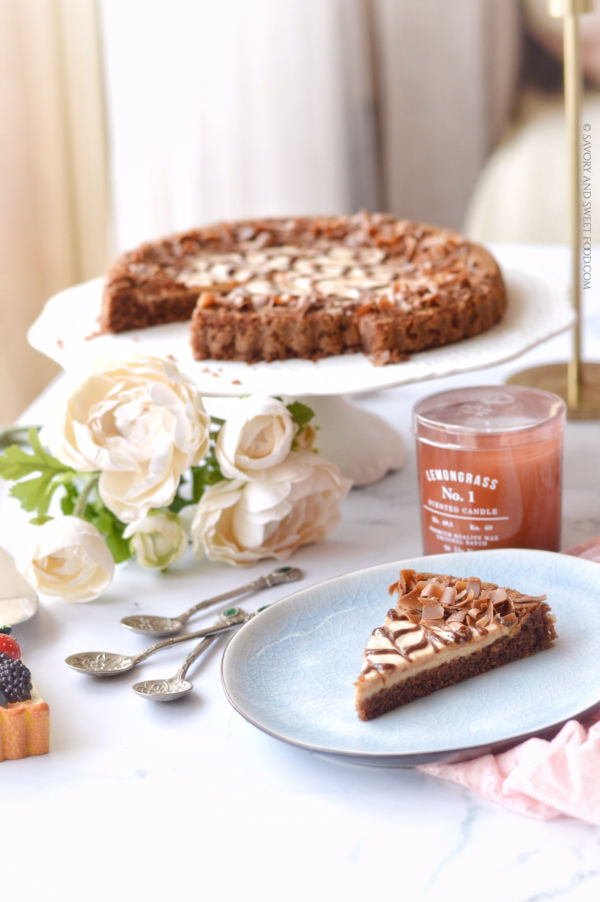 Chocolate Biscuit Cake with Pudding - Savory&SweetFood