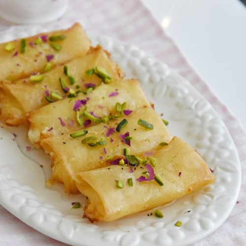 Sweet Cream Spring Roll-A very simple dessert - Savory&SweetFood